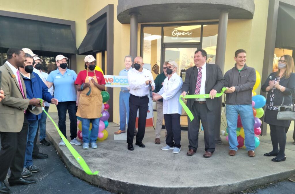 Ribbon is cut on Always Original Bakery, owners glad to be in West ...